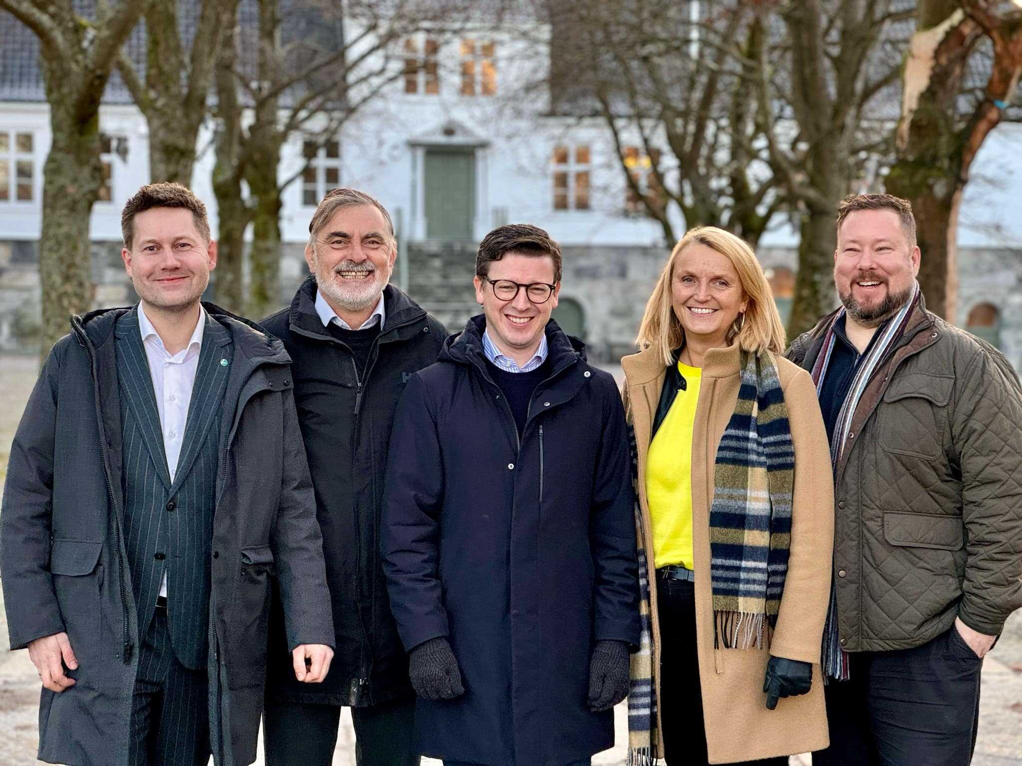 Fremskrittspartiet og samarbeidspartiene har lagt frem sitt ...