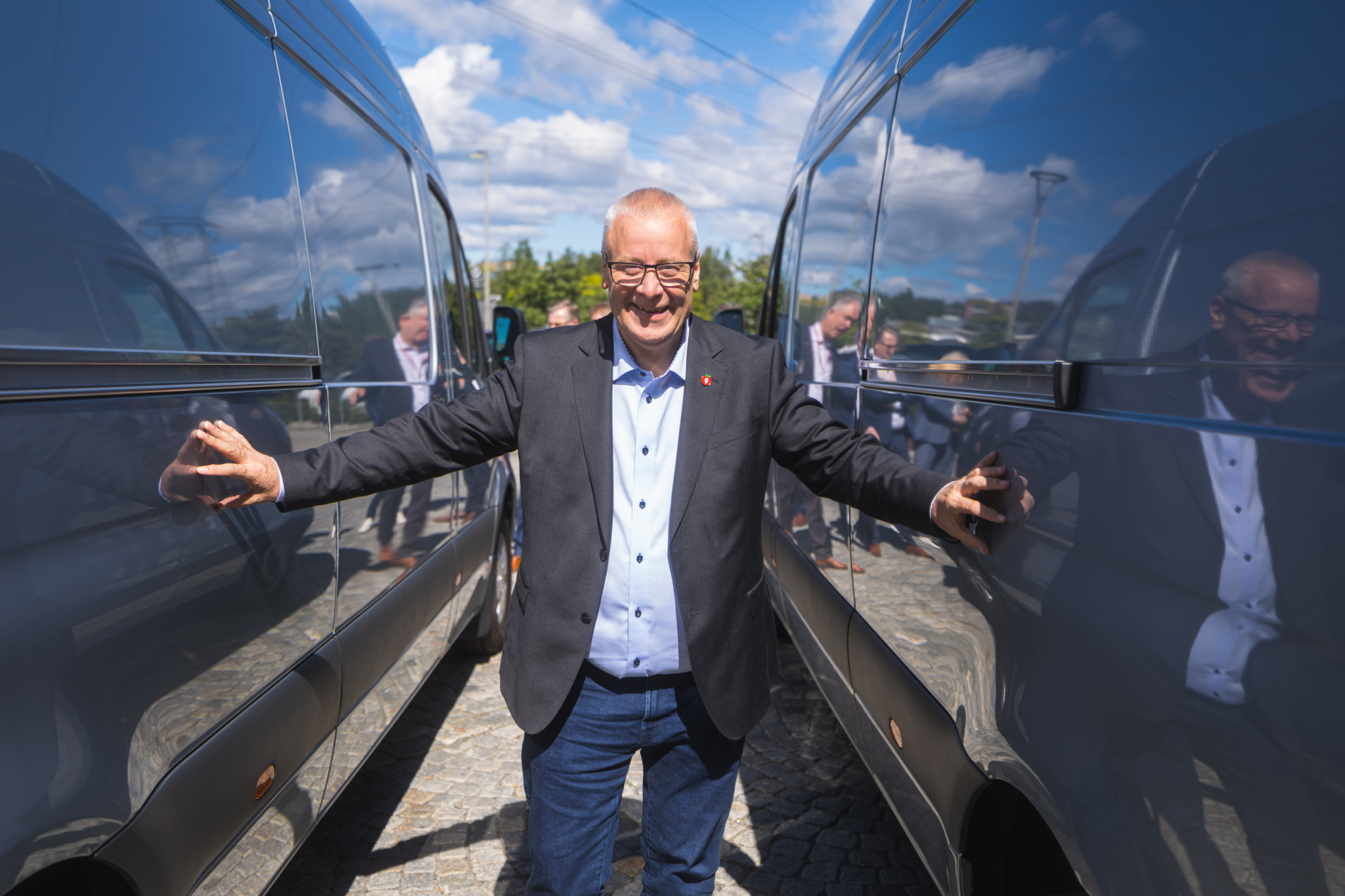 FrP vil fjerne meningsløse regler som straffer elektriske varebiler ...