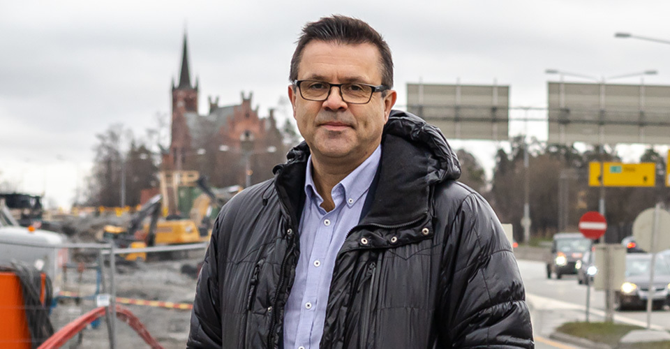 Raser mot Høyre og regjeringen | Fremskrittspartiet - FrP Raser mot Høyre og regjeringen | Fremskrittspartiet - FrP